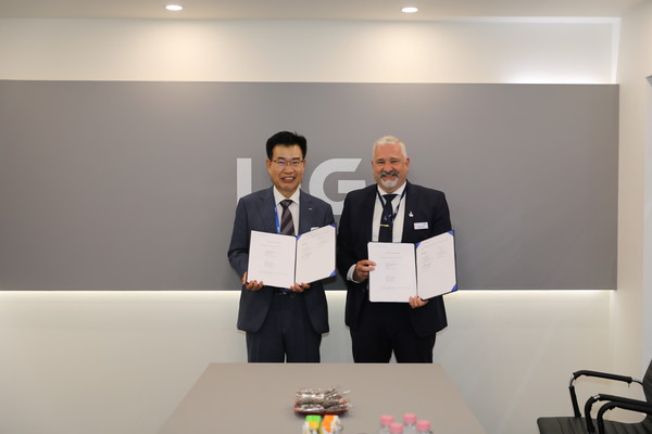 LIG넥스원, 하루에만 MOU 3건 맺으며 글로벌 진출 ‘성큼’