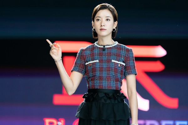 디즈니+, K-웰메이드 공장 재가동! ‘지배종’ [OTT PICK 5]